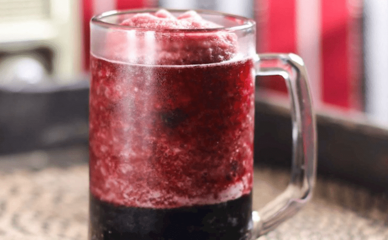 Traditional Saudi Arabian Beverages You Can't Miss Out On | Soul of Saudi